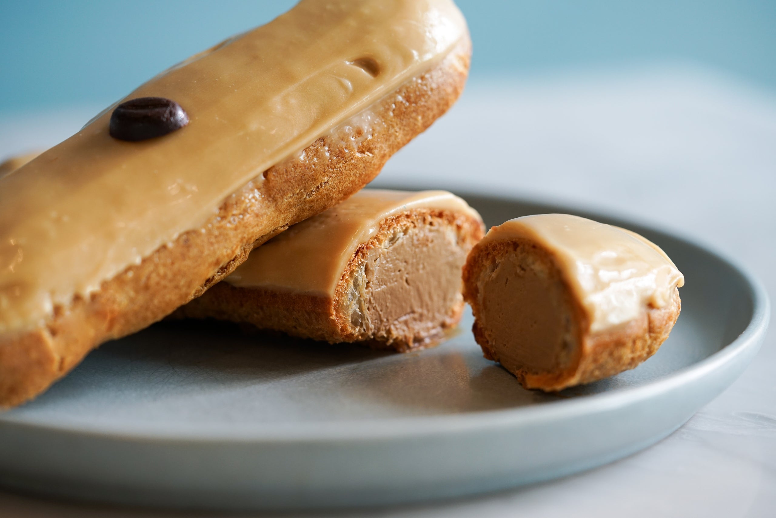 Coffee Eclair | Praliné French Pastries